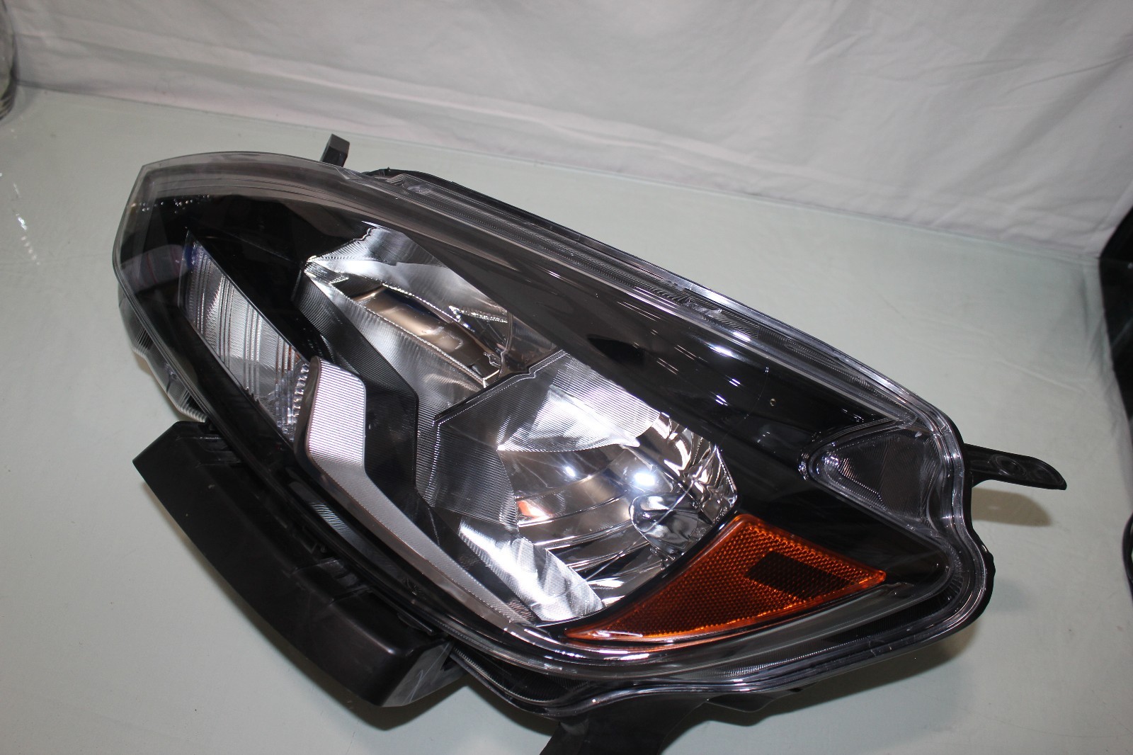 2015-17 NISSAN SENTRA DRIVER LEFT HEADLIGHT HEAD LAMP LIGHT 26060-3YU0A ...