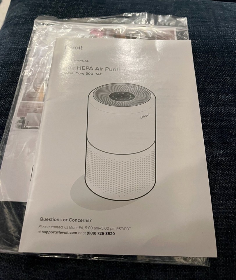 Levoit Core 300-RAC Air Purifier HEPA WHITE excellent condition NO ...