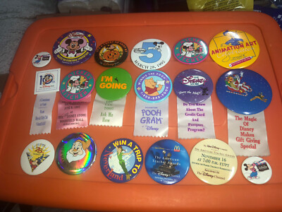 Large Rare VTG Lot Of Disney Store Cast Member Promo Buttons Pins ...