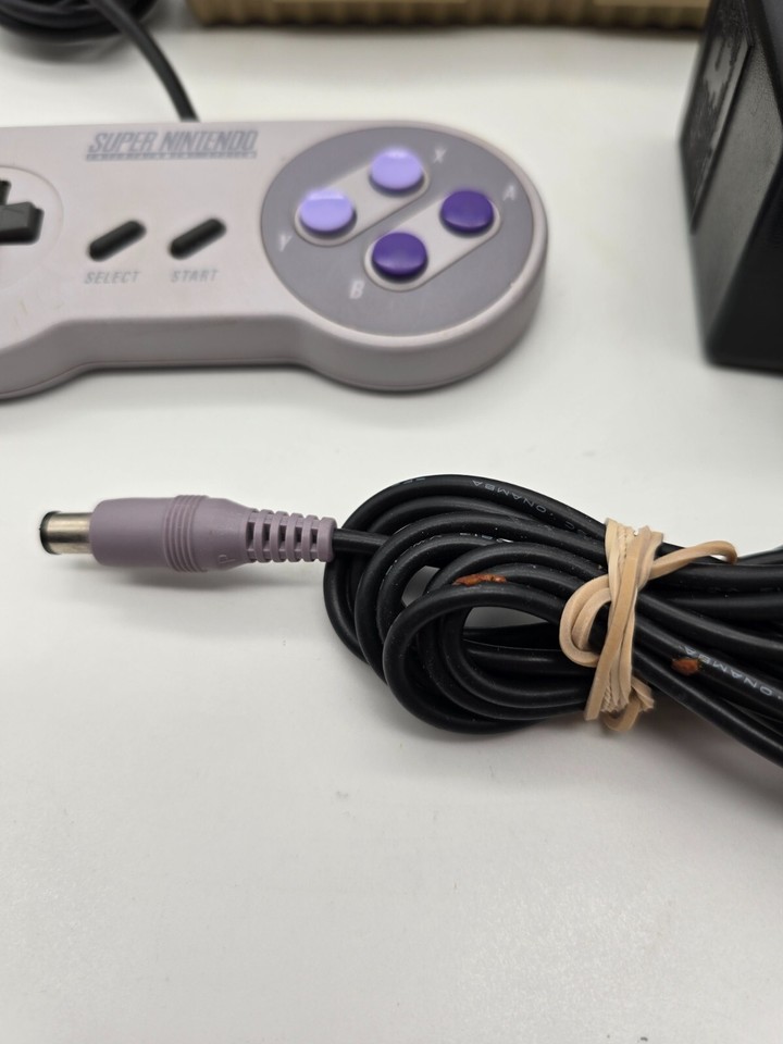 Parts Or Repair- Super Nintendo SNES SNS-001 Console Powers On ...