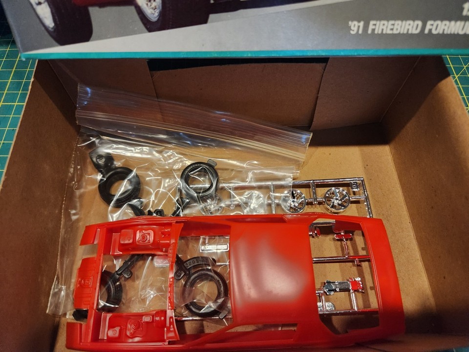 Vintage Monogram Pontiac '91 Firebird Formula Model Kit 1:24 New old ...