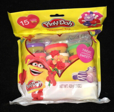 Play-Doh 15 Piece Multi-Colored Valentines Bag Treat Without The Sweet ...