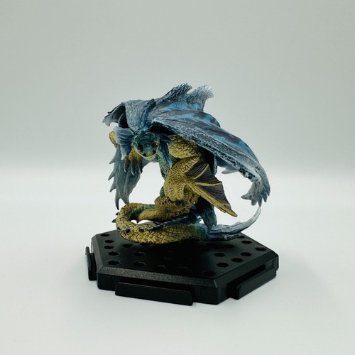 Monster Hunter Aurora Somnacanth Figure Builder Standard Model Capcom ...
