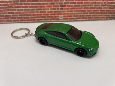 KEYCHAIN for PORSCHE TAYCAN TURBO S LUXURY GREEN AUTO CAR KEYS RING FOB ...