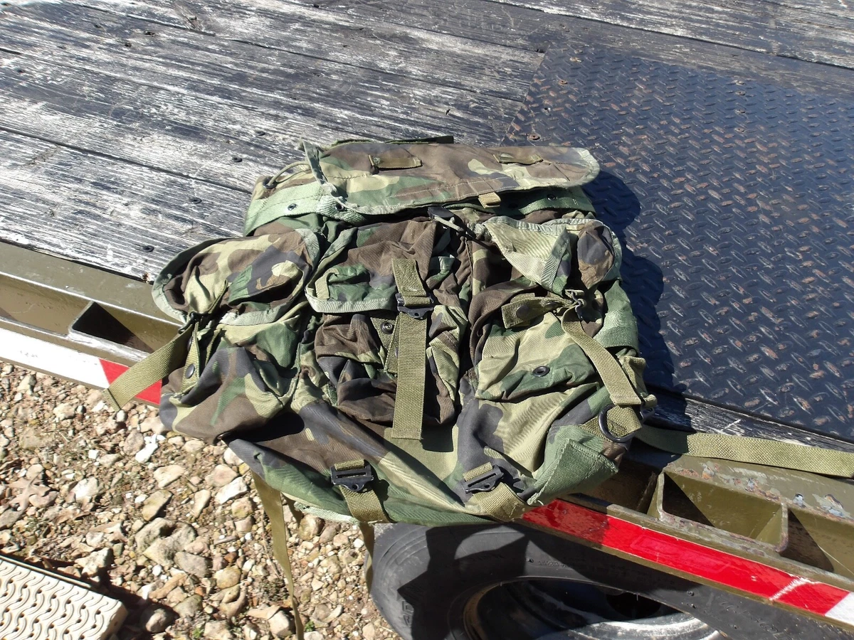 Military Backpack Radio