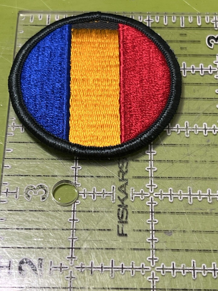 US Army Training & Doctrine Command Blue Yellow Red Patch Militaria | eBay