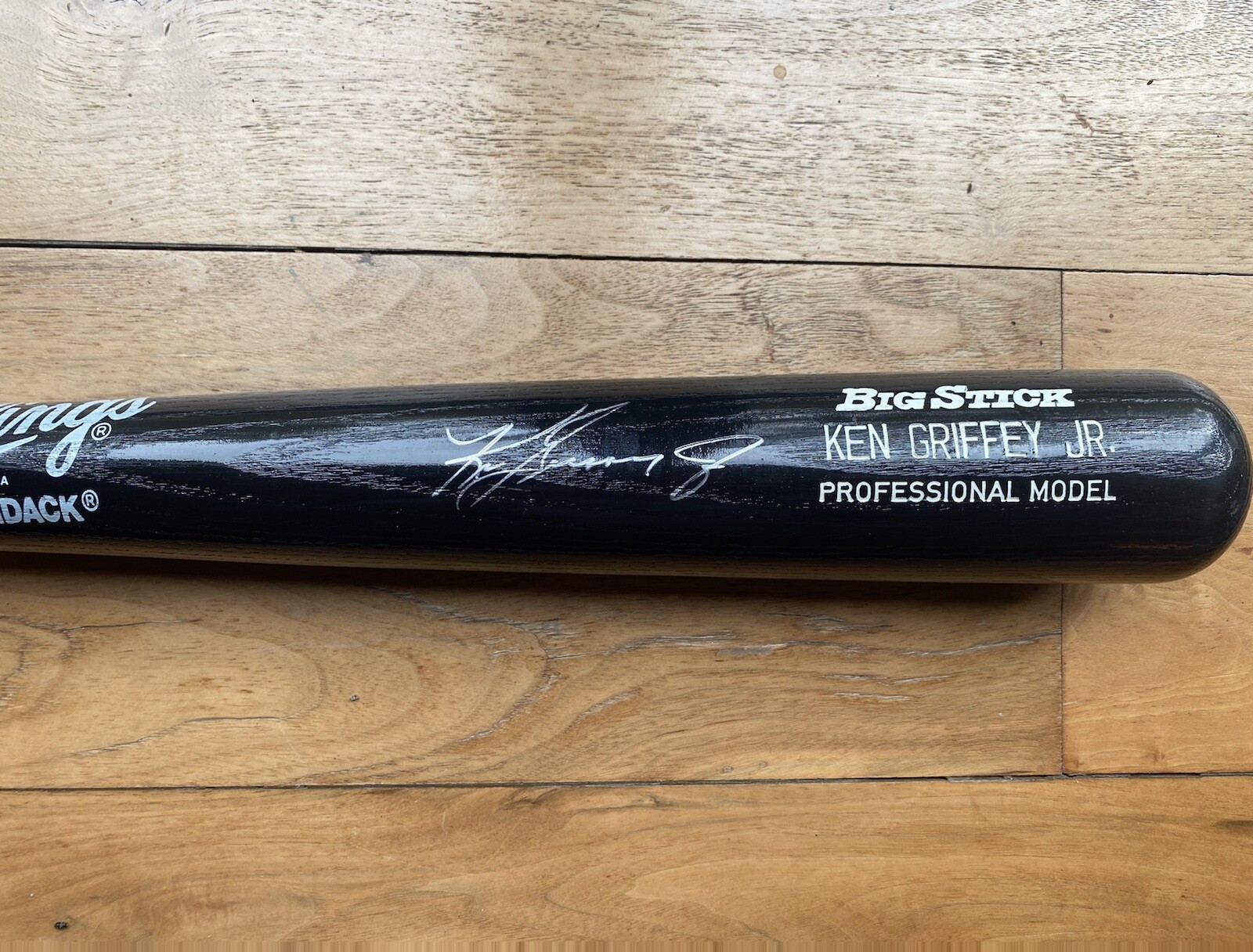 *Signed and authenticated* Ken Griffey Jr. baseball bat Big Stick ...
