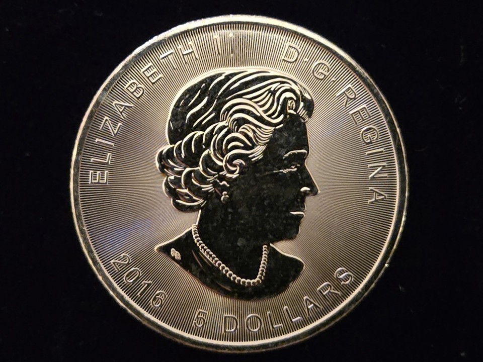 Superman 1 Oz 9999 Fine Silver 2016 Canada Elizabeth II Bullion Coin in ...