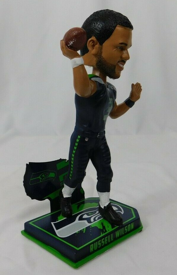 Russell Wilson Seattle Seahawks Bobblehead FOCO Legend of the Field ...