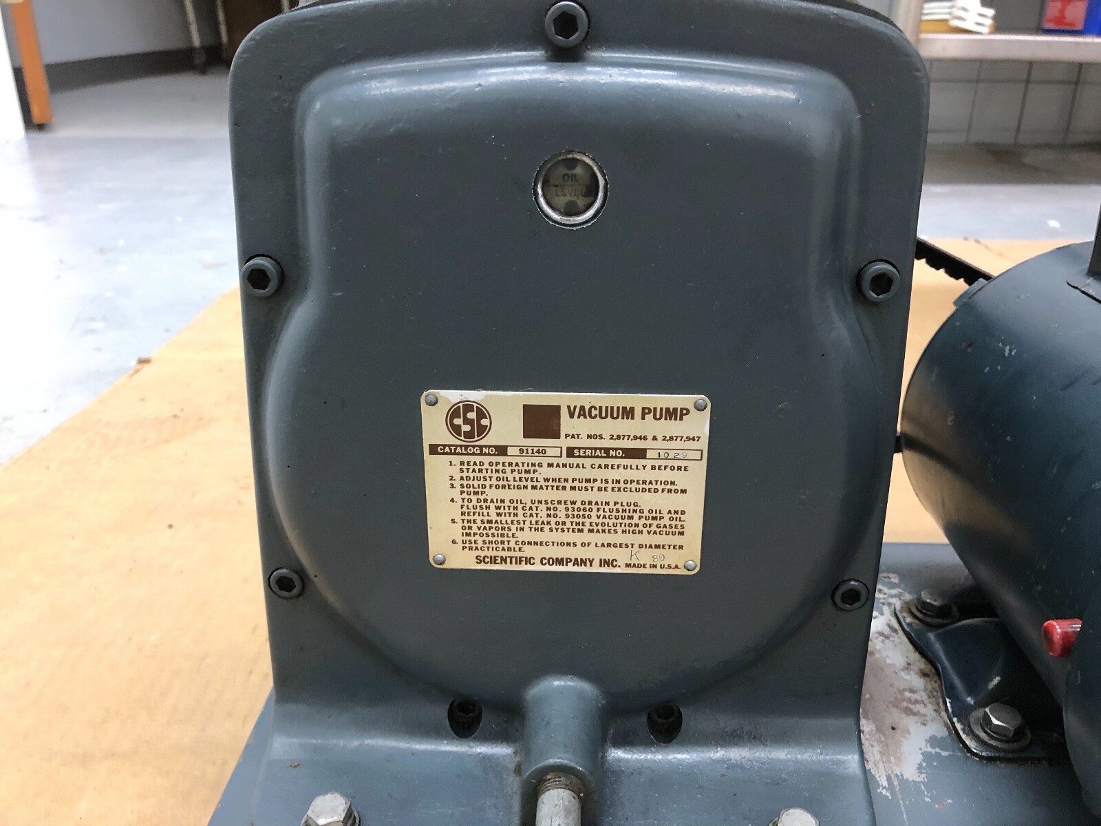 Scientific Company/Cenco Vacuum Pump 91140 Single Stage Belt Motor ...