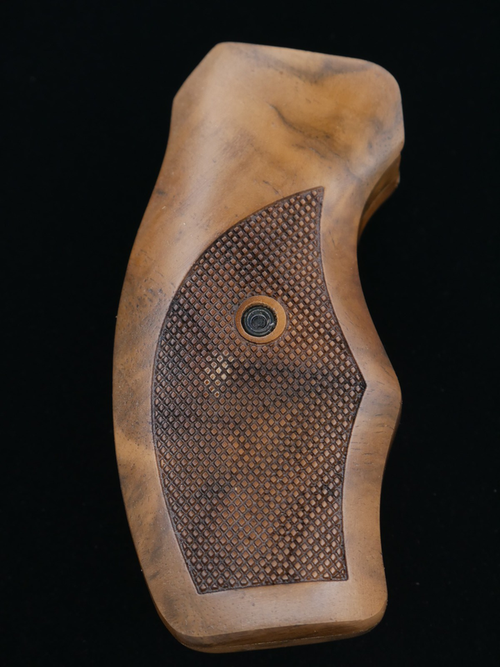 CUSTOM MADE WALNUT WRAP AROUND LARGE GRIPS FITS ROCK ISLAND M200 & M206 ...