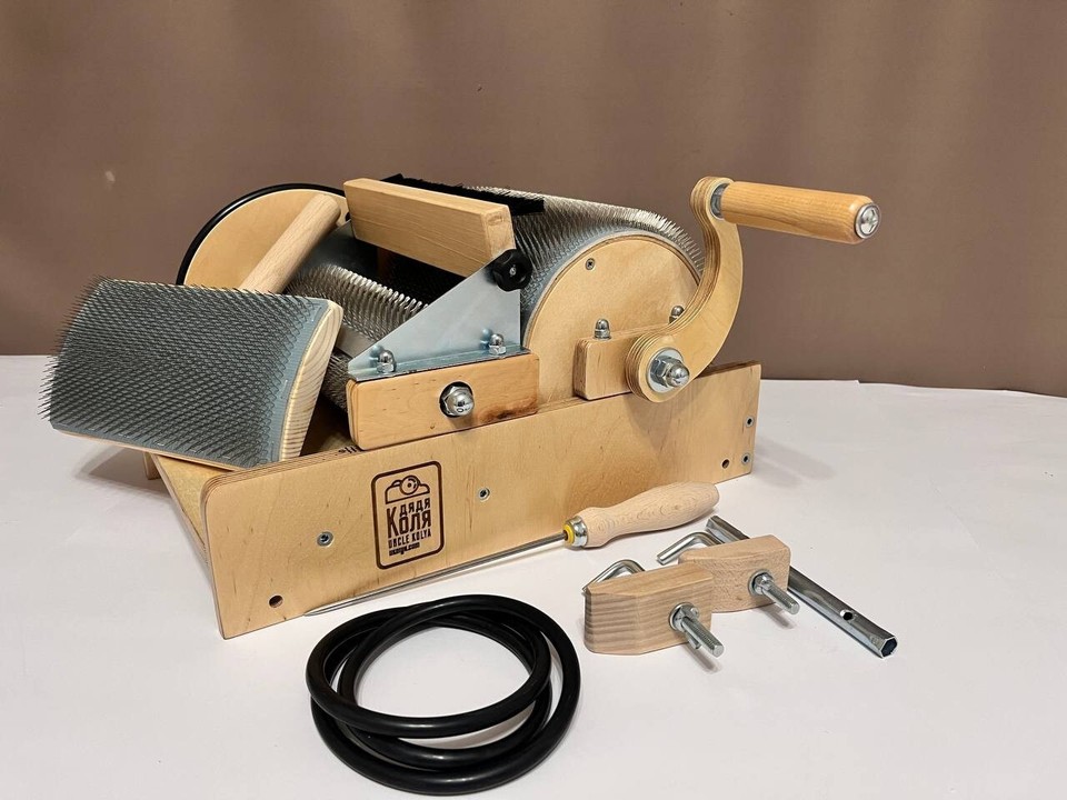Premium Drum Carder for Wool Processing – Easy and Efficient Fiber ...