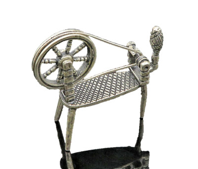 925 Sterling Silver Vintage Old Fashioned Spinning Wheel Trinket TR2815 ...