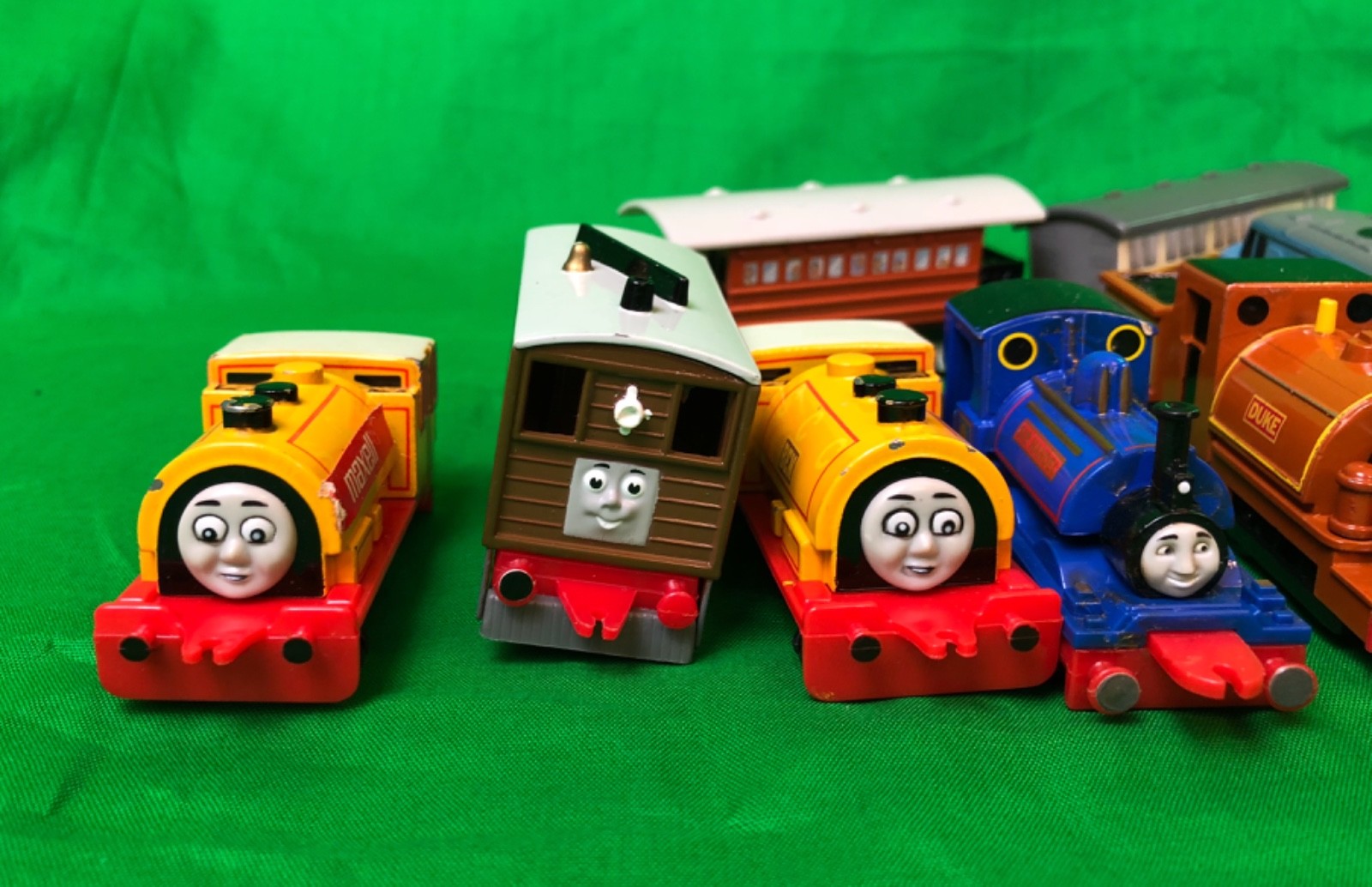 Vintage Thomas The Tank Engine Set Of 9 Plus 4 Passenger Cars ...