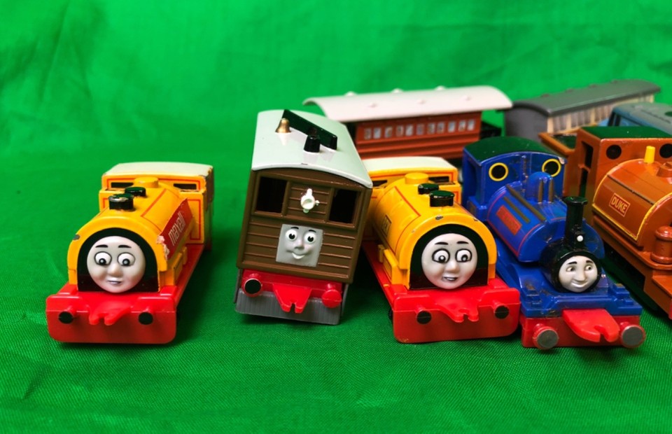 Vintage Thomas The Tank Engine Set Of 9 Plus 4 Passenger Cars ...