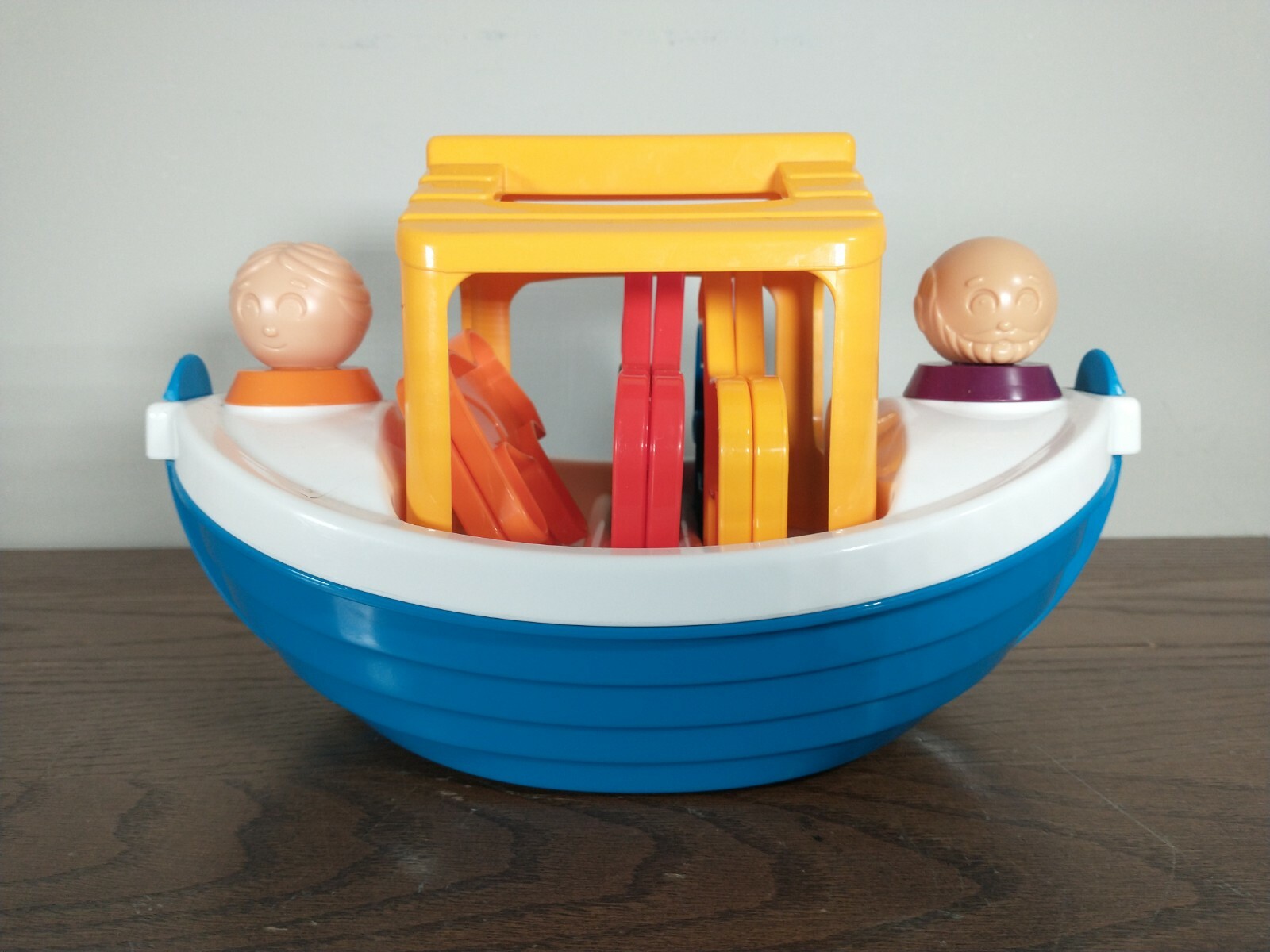 Vintage Tupperware Tupper Toys Boat Animals Water Play Toy Noahs Ark ...