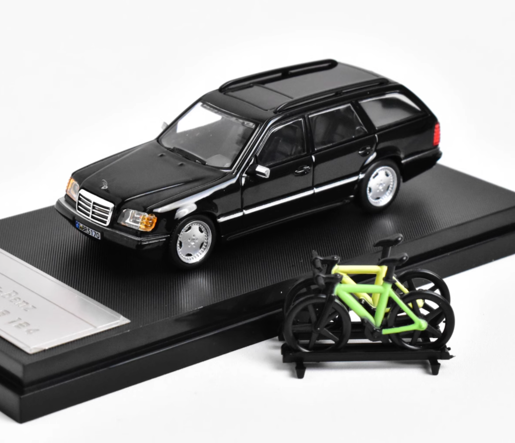 AU Mortal 1:64 Black S124 E300 Wagon Roof Bike Model Diecast Metal Car ...
