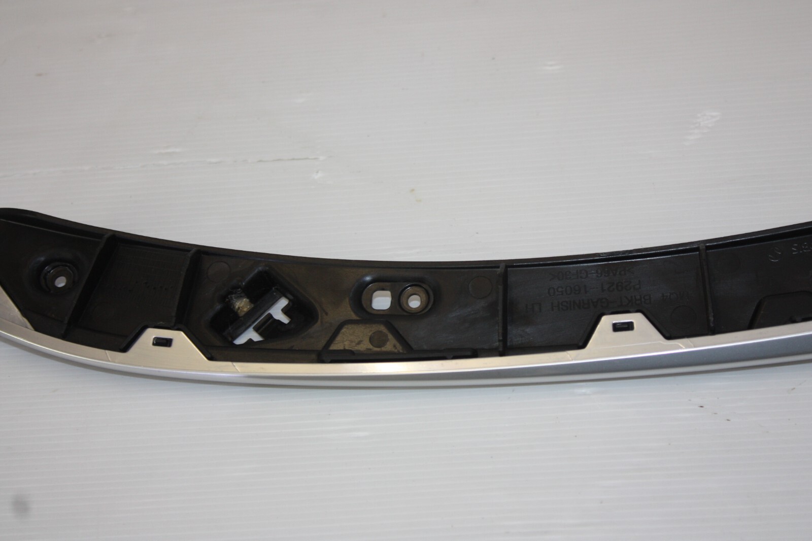 Kia Niro Left Side Headlight Support Bracket 2016 TO 2019 P2921-16050 ...