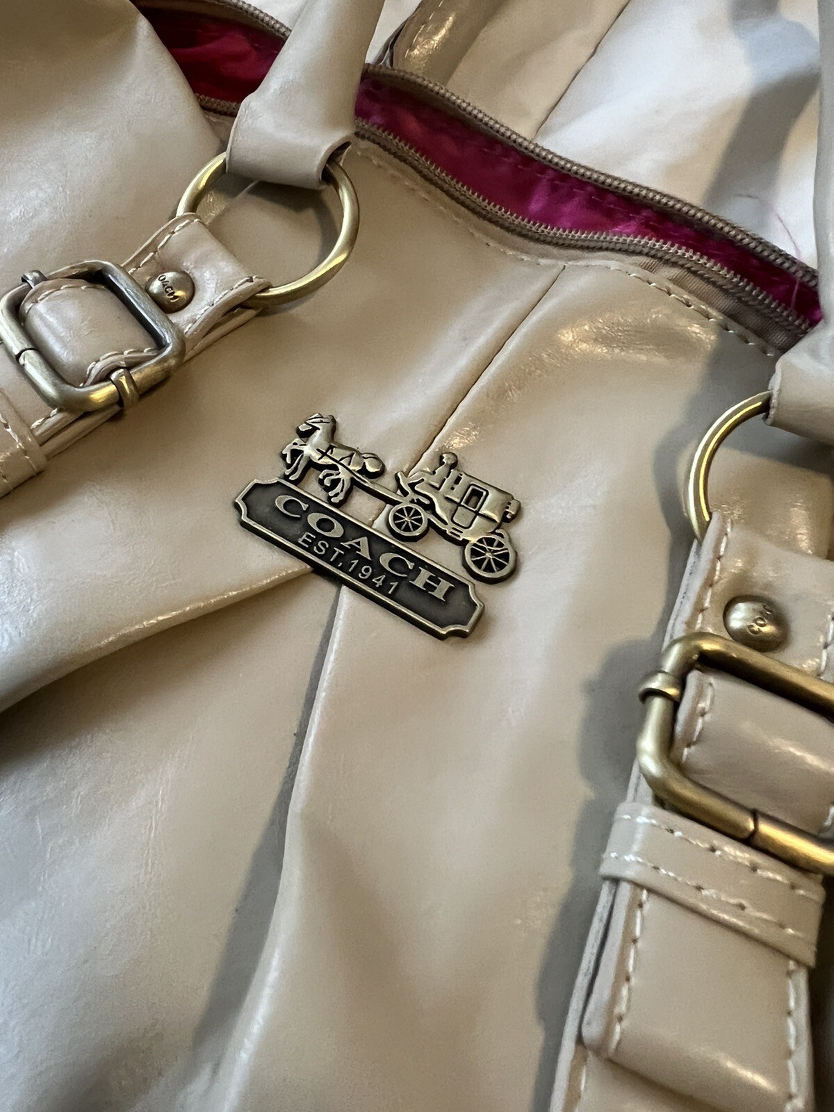 Rare hot pink interior vintage used coach handbags pu… - Gem
