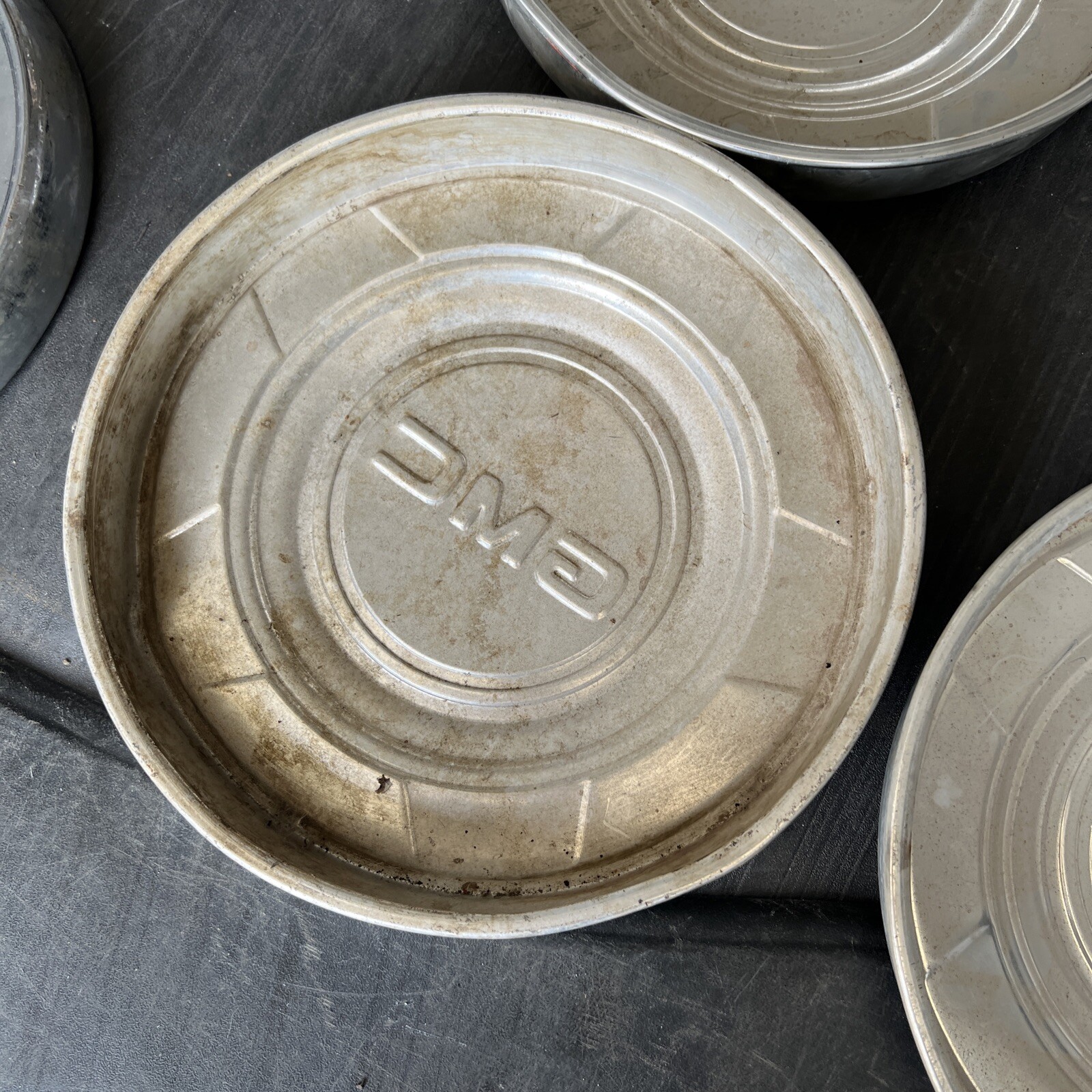 73-87 GMC Dog Dish 10 1/2" HUBCAPS Set of FOUR 4 C15 Truck Van 1/2 Ton ...
