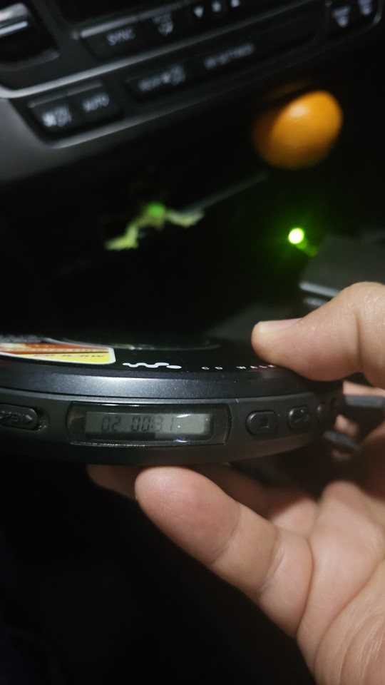 Sony CD Walkman Discman Car Portable Personal Player D-EJ017CK Tested ...