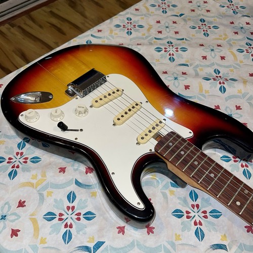 Elk CR-490 Vintage 1972 Japan Lawsuit Stratocaster | eBay