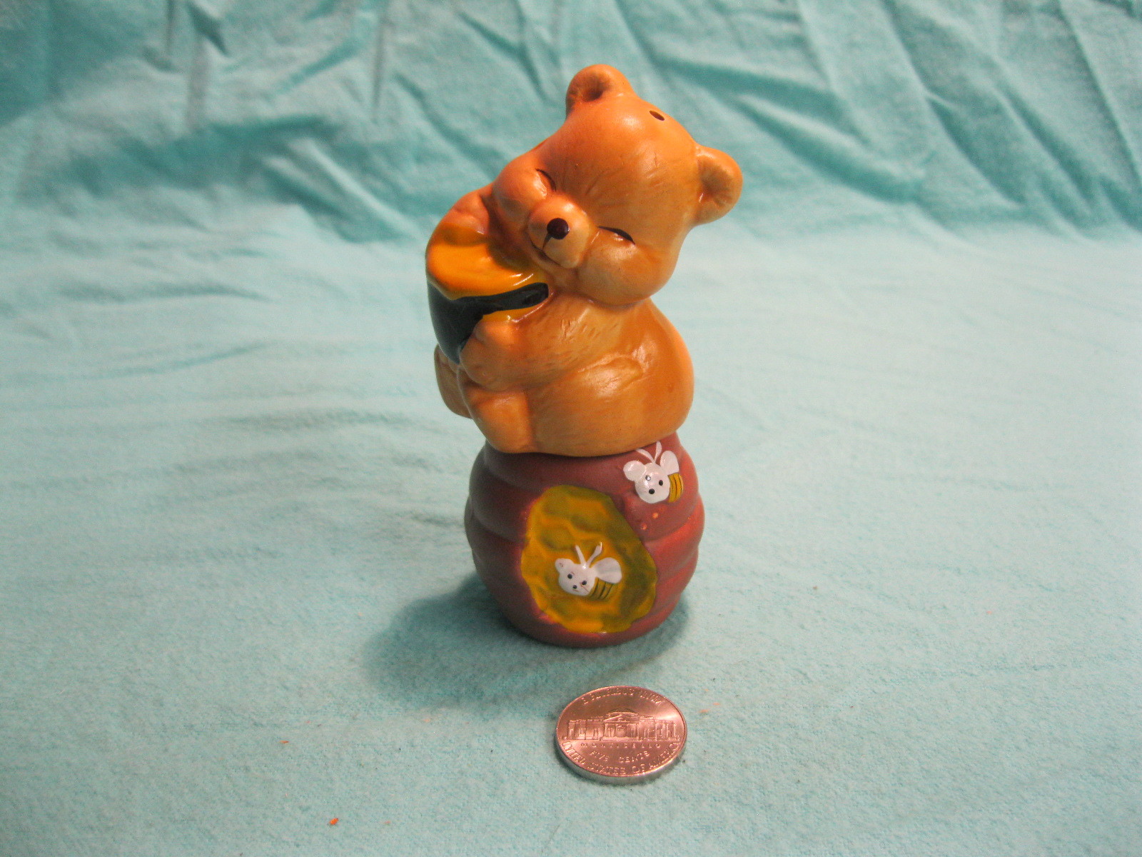 Cute Happy Brown Bear Sitting on Beehive Salt Well Pepper Shaker ...