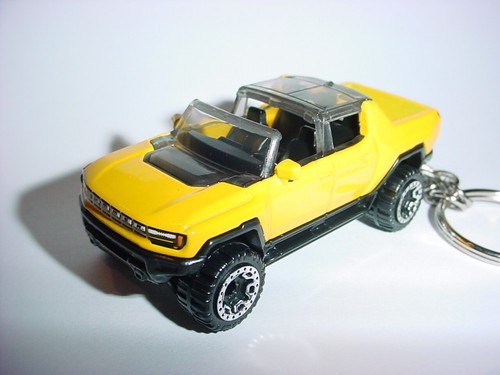 HOT 3D YELLOW GMC HUMMER EV CUSTOM KEYCHAIN keyring key electric RIDE ...