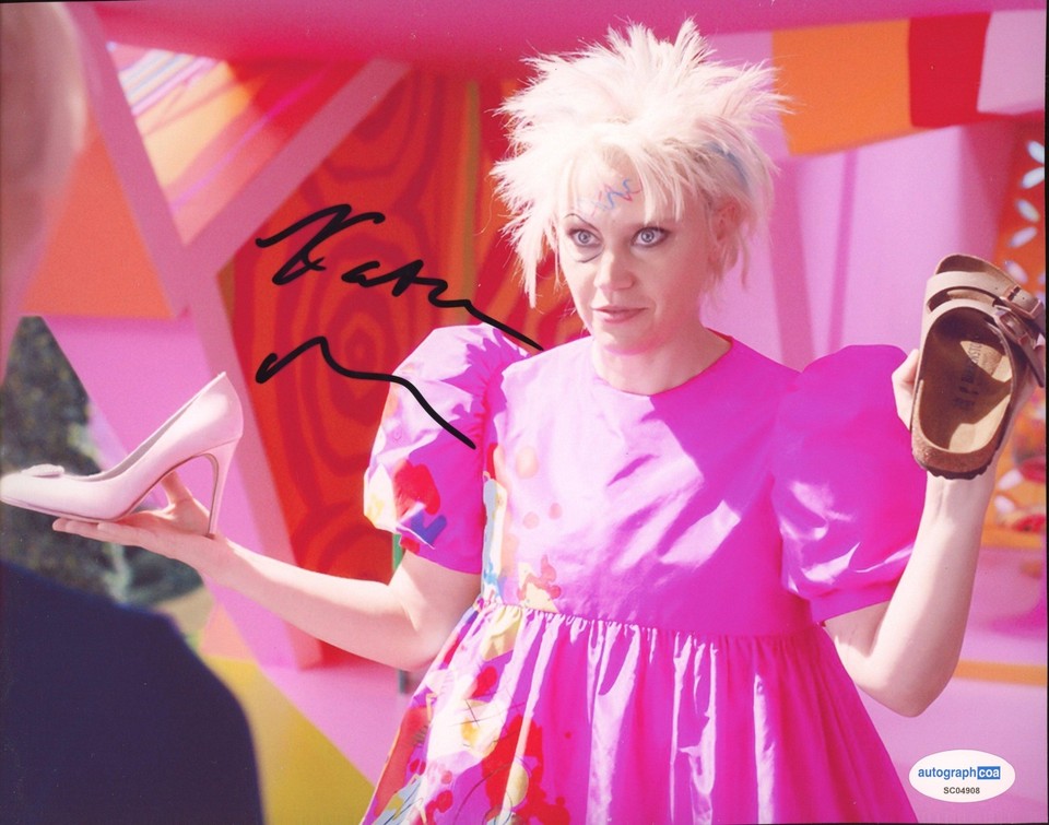Kate McKinnon "Barbie" AUTOGRAPH Signed 'Weird Barbie' 8x10 Photo C ...