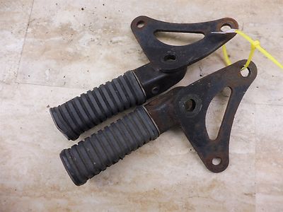 1976 Yamaha XS650 XS 650 Twin Y619' rear passenger foot pegs set pair w ...