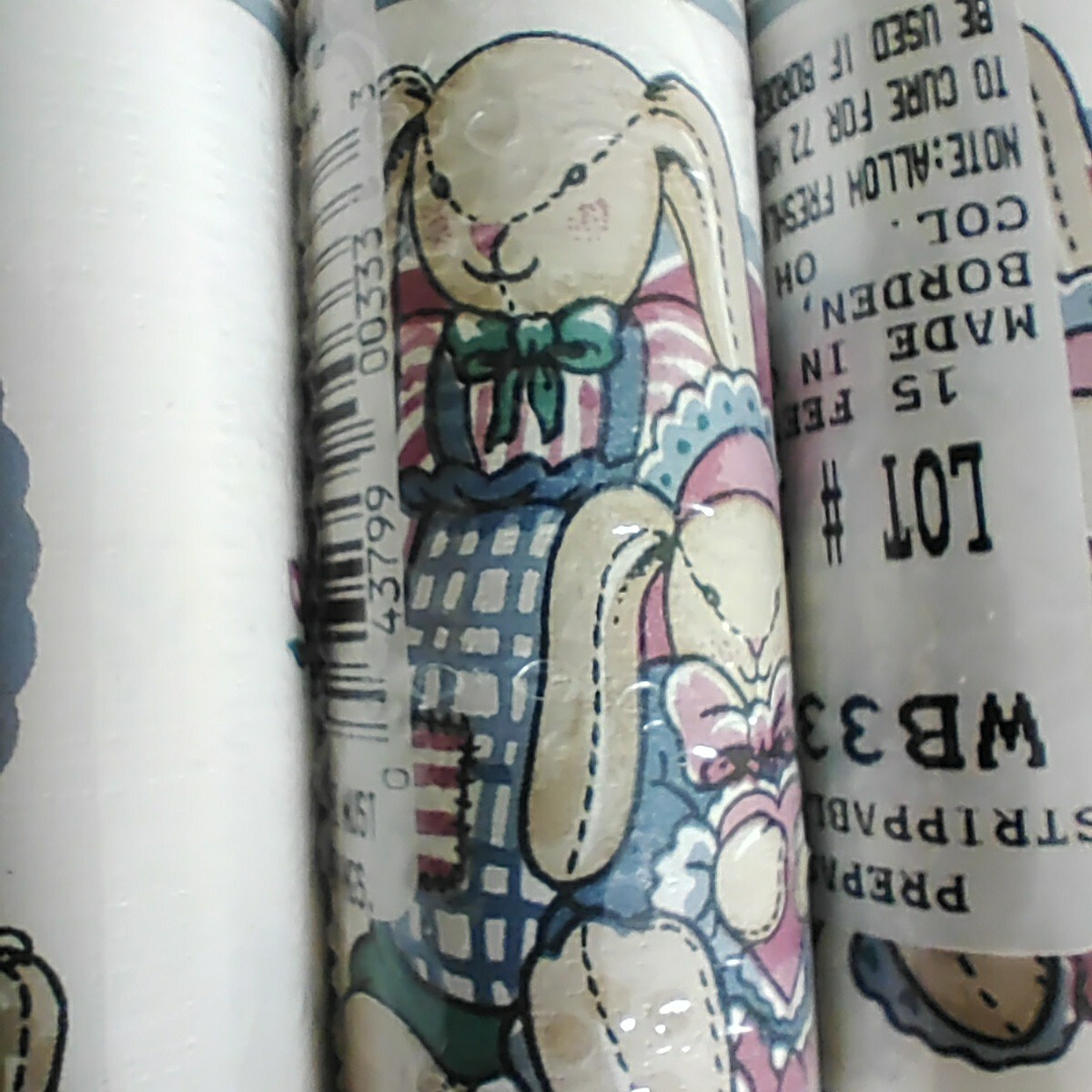 Vintage Rabbit Wallpaper