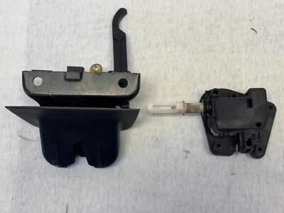 Lock for Hatch Door + Actuator Locking 8E9827833 8P3827520A OEM Audi A3 ...