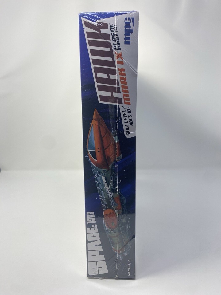 MPC MPC947 Skill 2 Model Kit Hawk Mark IX Space Fighter "Space: 1999" 1 ...