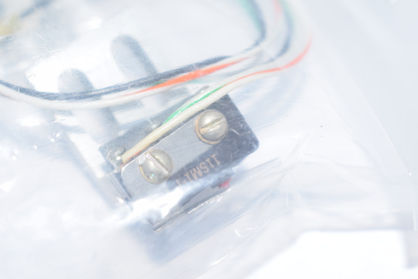 NEW Honeywell 11SM1-T Basic / Snap Action Switches 5A PIN PLNGR WIRE WR ...