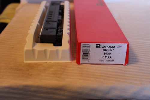 HO Scale Rivarossi, RPO Passenger Car, Interior, Unpainted, Undecorated ...