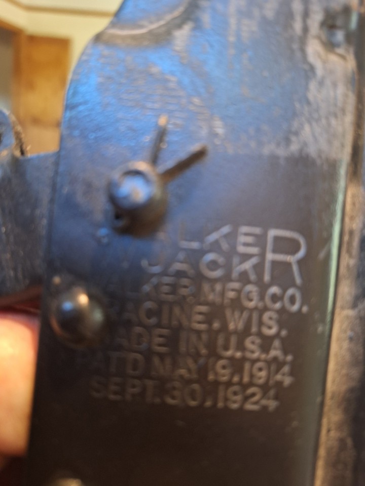 1926-1931 FORD Model T ~ Model A JACK & HANDLE- Walker MFG RARE Pat ...