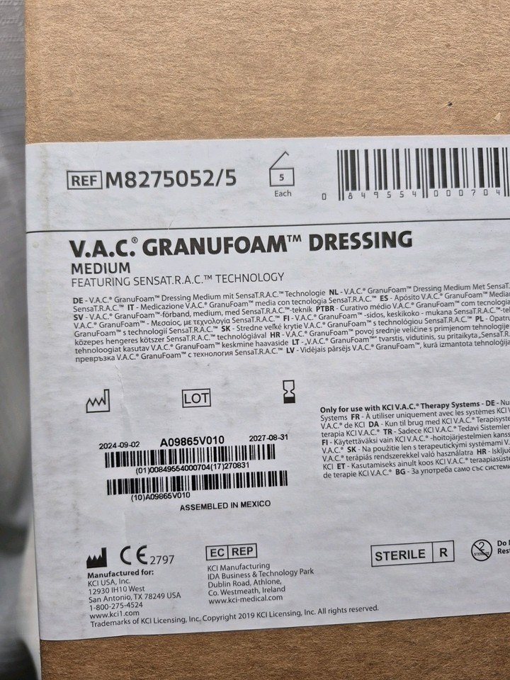 V.A.C. Granufoam Dressing Kit Medium SensaT.R.A.C. KCI Wound Vac REF# ...