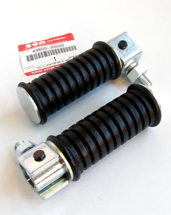 Suzuki Footrest footpegs Foot Pegs rest x2 oem ts tc gt 100 185 250 400 ...