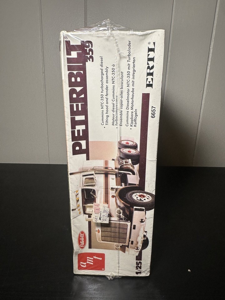1983 AMT Ertl Peterbilt 359 1/25 Scale Semi Truck Plastic Model Kit ...