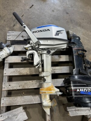 Honda BF5 hp 4-Stroke Tiller Pull Start Outboard Boat Dinghy Skiff ...
