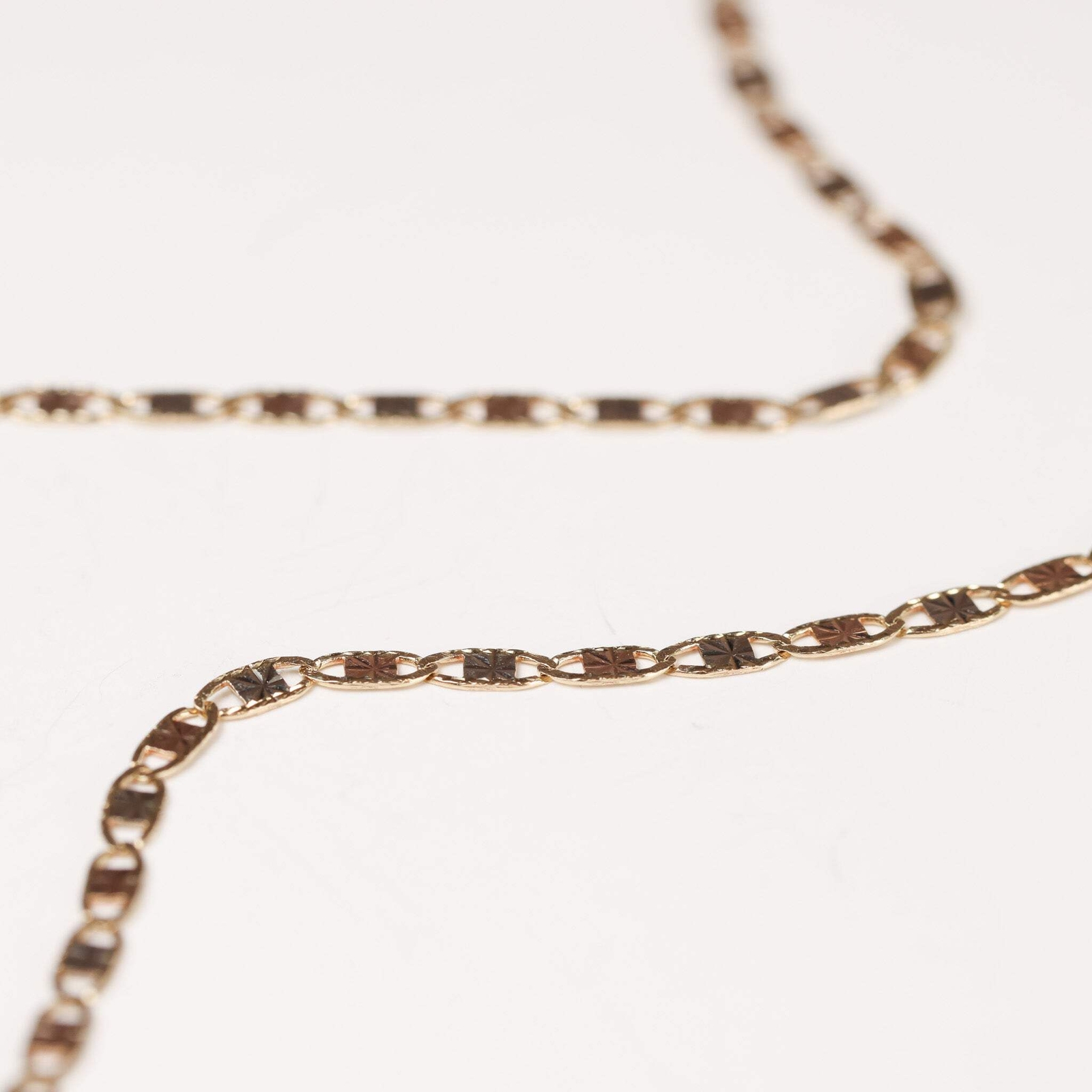 14 Karat Tri Color Mariner Chain 18.5" - Gem
