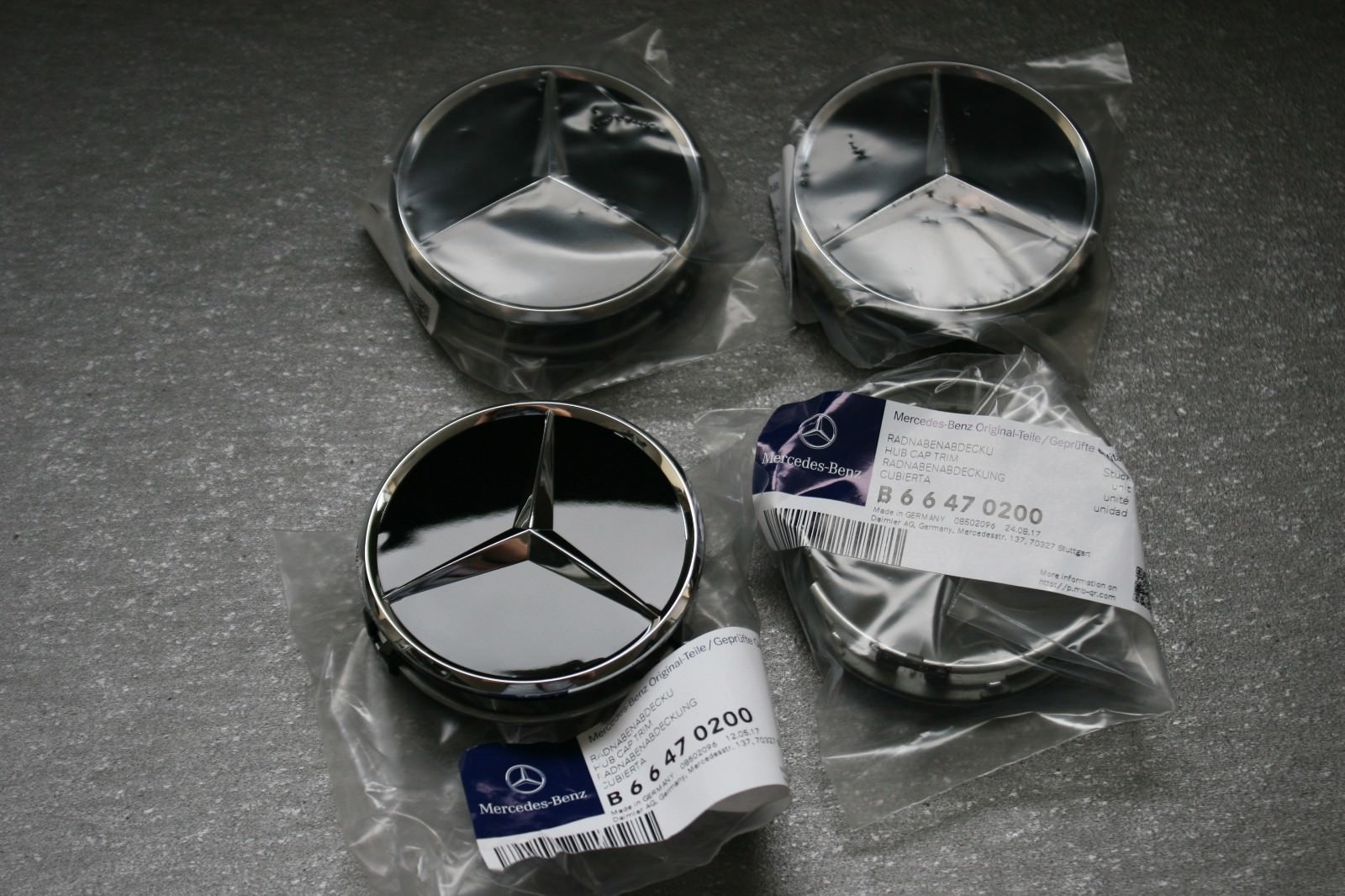 Set of 4 Genuine Mercedes-Benz Alloy Wheel Centre Cap BLACK B66470200 ...