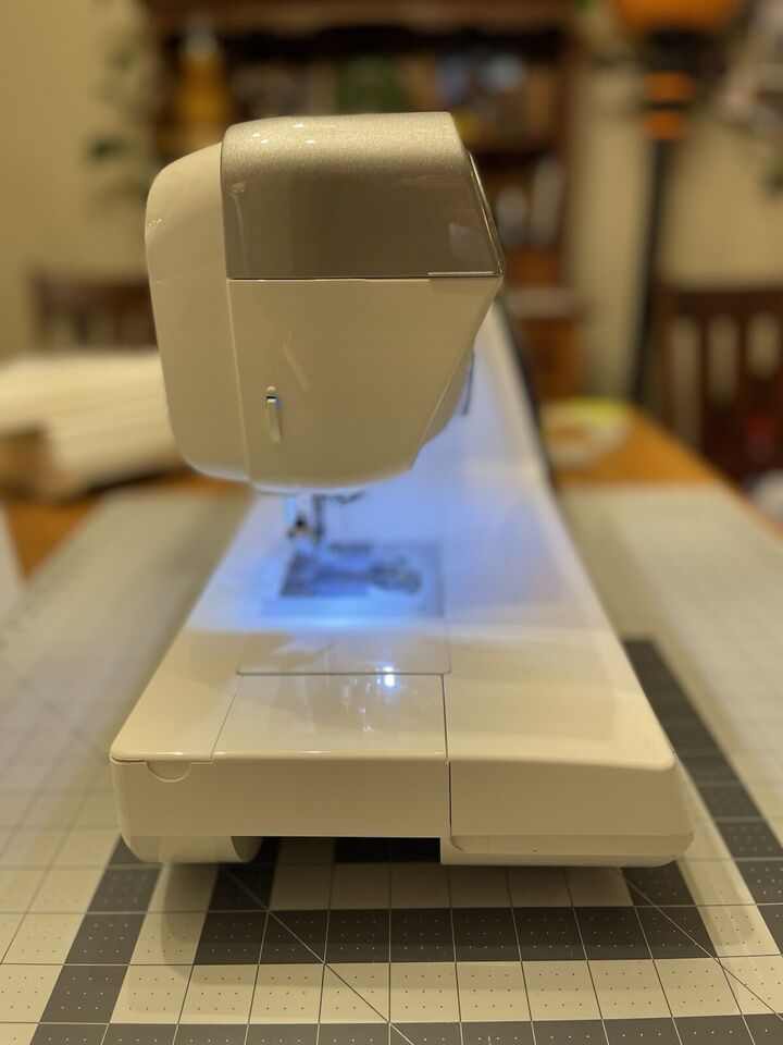 Baby Lock Ellegante 2 BLG2 W/ Upgrade 4.1 & Handbook Embroidery Sewing ...