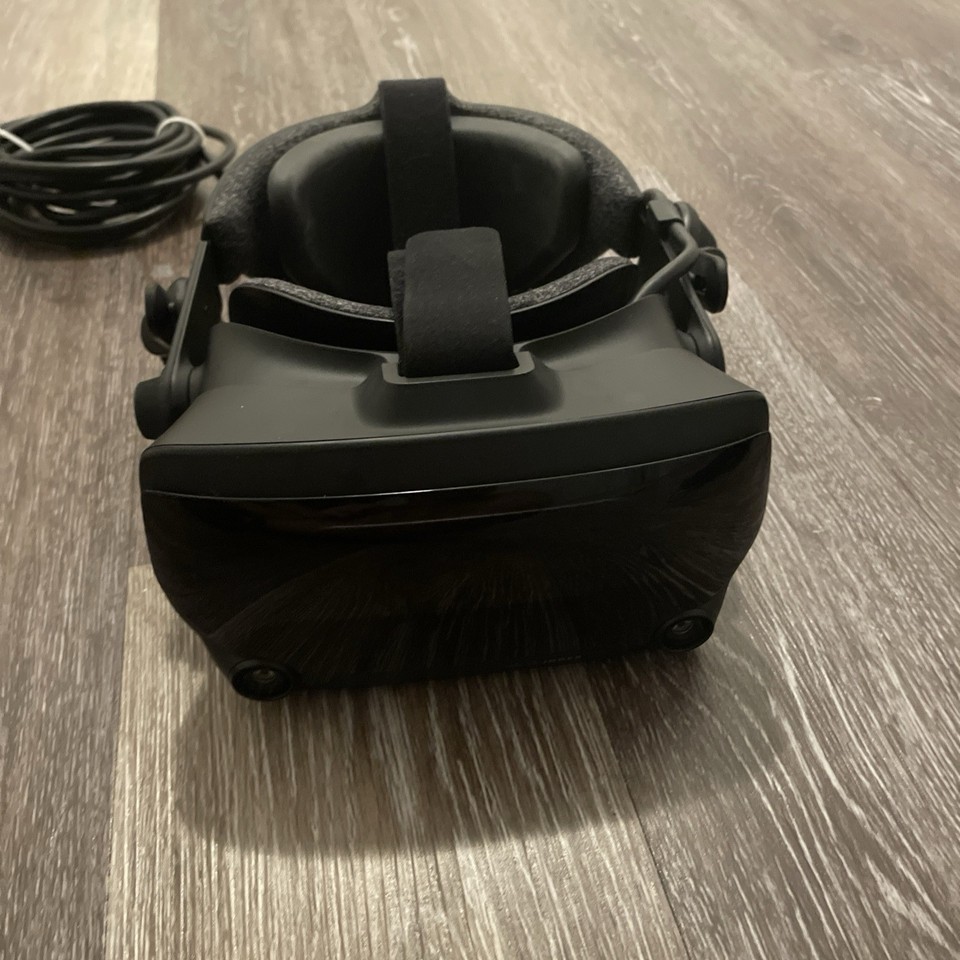 Valve Index VR Full Kit - Index Base Stations, Steam Knuckles, Great ...