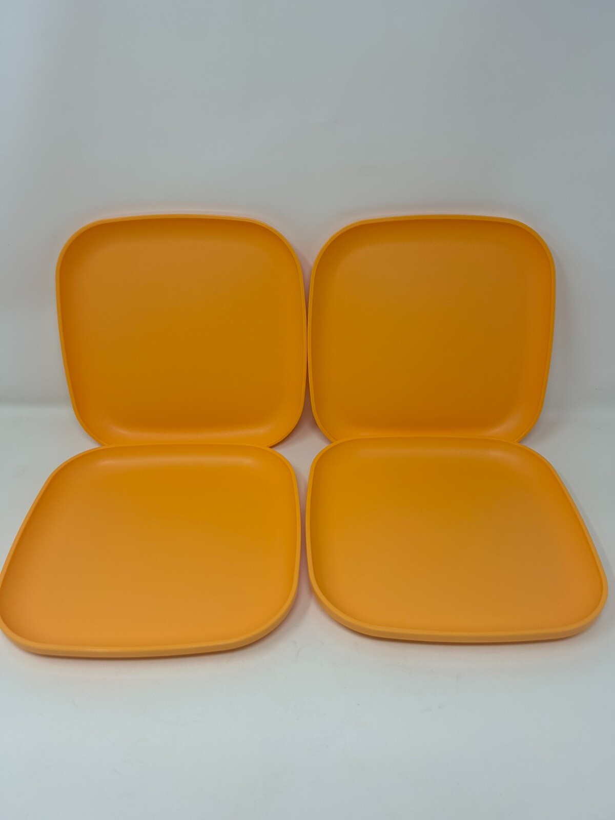 New Set 4 Tupperware Luncheon Plates 8” Square Raised Sides Bright ...