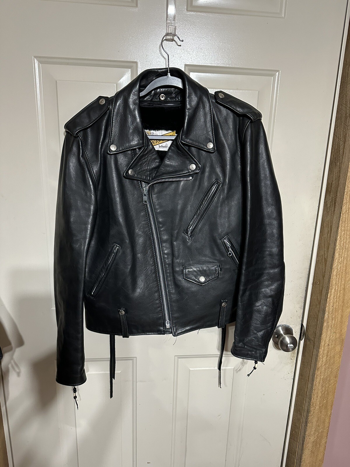 Schott Perfecto Leather Motorcycle Jacket Mens 40 - E… - Gem