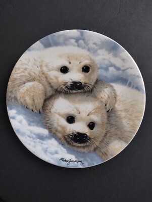 Baby Seal Harp Snow Globe