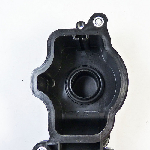 PCV reniflard vanne déshuilage dégazage BMW E90 E60 E83 330d 530d ...