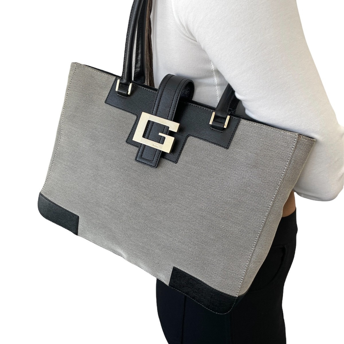 Designer Bag With G Logo