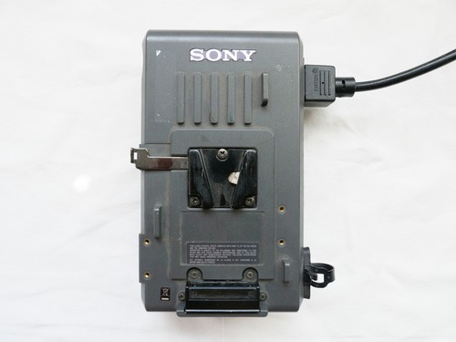Sony AC-DN10 AC Charger 100W DC w V-Mount and 4-pin XLR Power Out | eBay